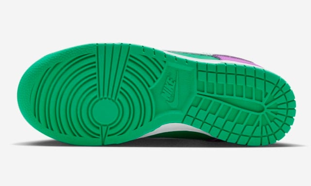 Nike Dunk Low Stadium Green Fuchsia Details | JustFreshKicks