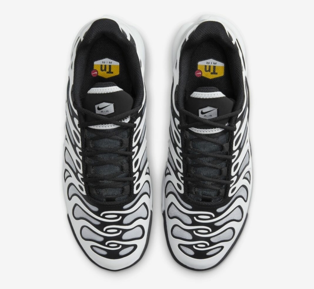 Nike Air Max Plus Drift "Panda" Now Available | JustFreshKicks